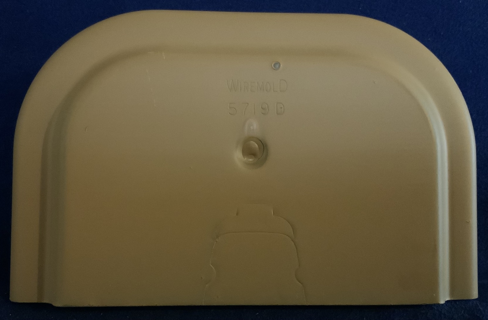 Wiremold CORNER BOX 5719D - Fasteners & Hardware