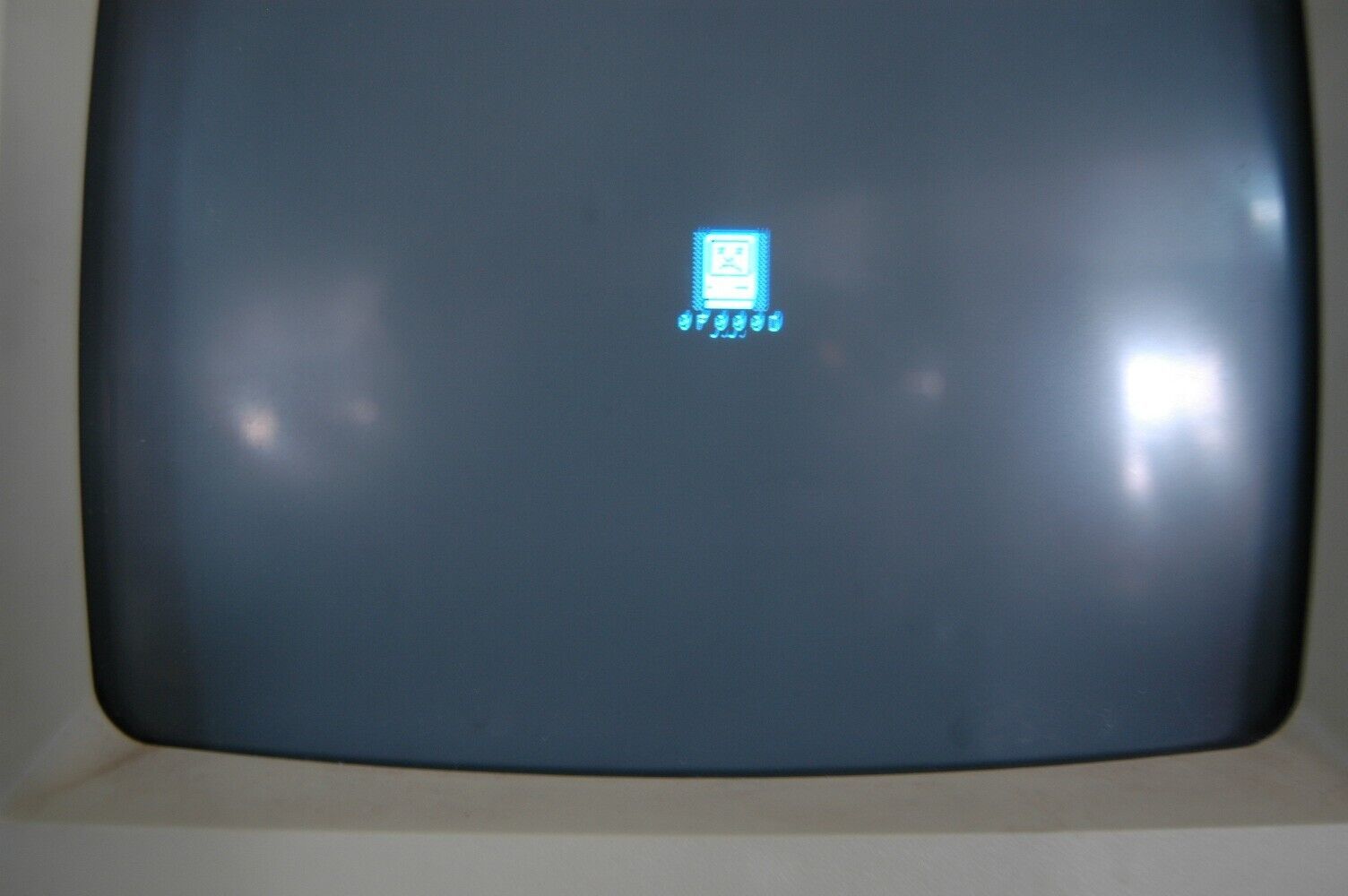 Vintage Macintosh Plus 1MB Computer Powers Up No Cord M0001A - Vintage ...