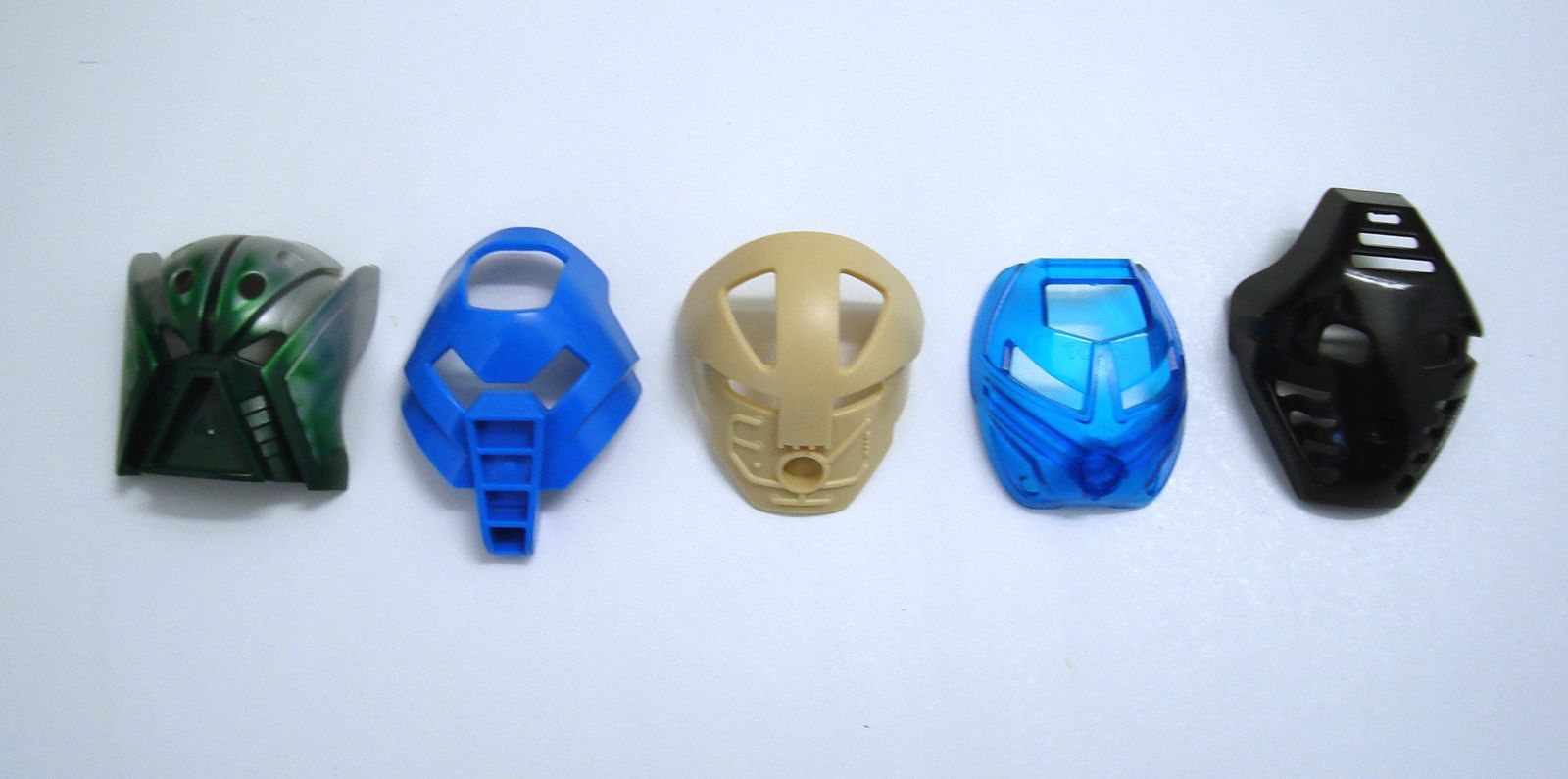 Lego Bionicle Kanohi Mask Lot Matatu, Huna, Komau Turaga, Ruru, Pakari ...