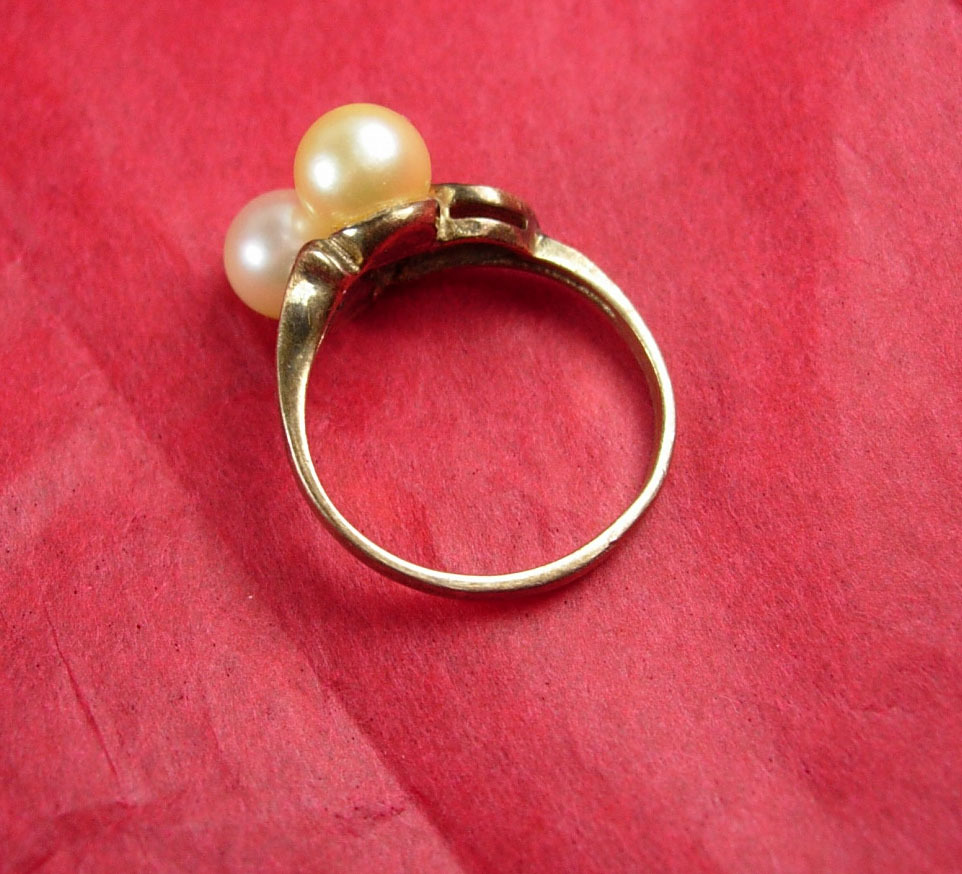 Vintage STERLING genuine TWO pearl RING size 6 - Vintage & Antique Jewelry