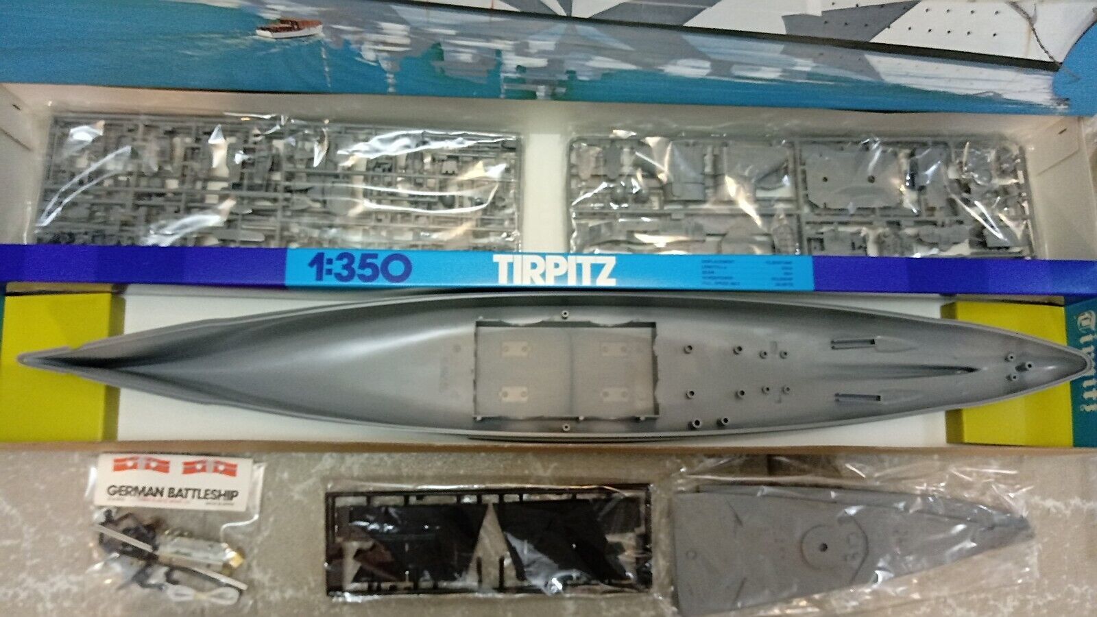 2 Motorised Tamiya Plastic 1/350 Bismarck and Tirpitz WW2 Battleship ...