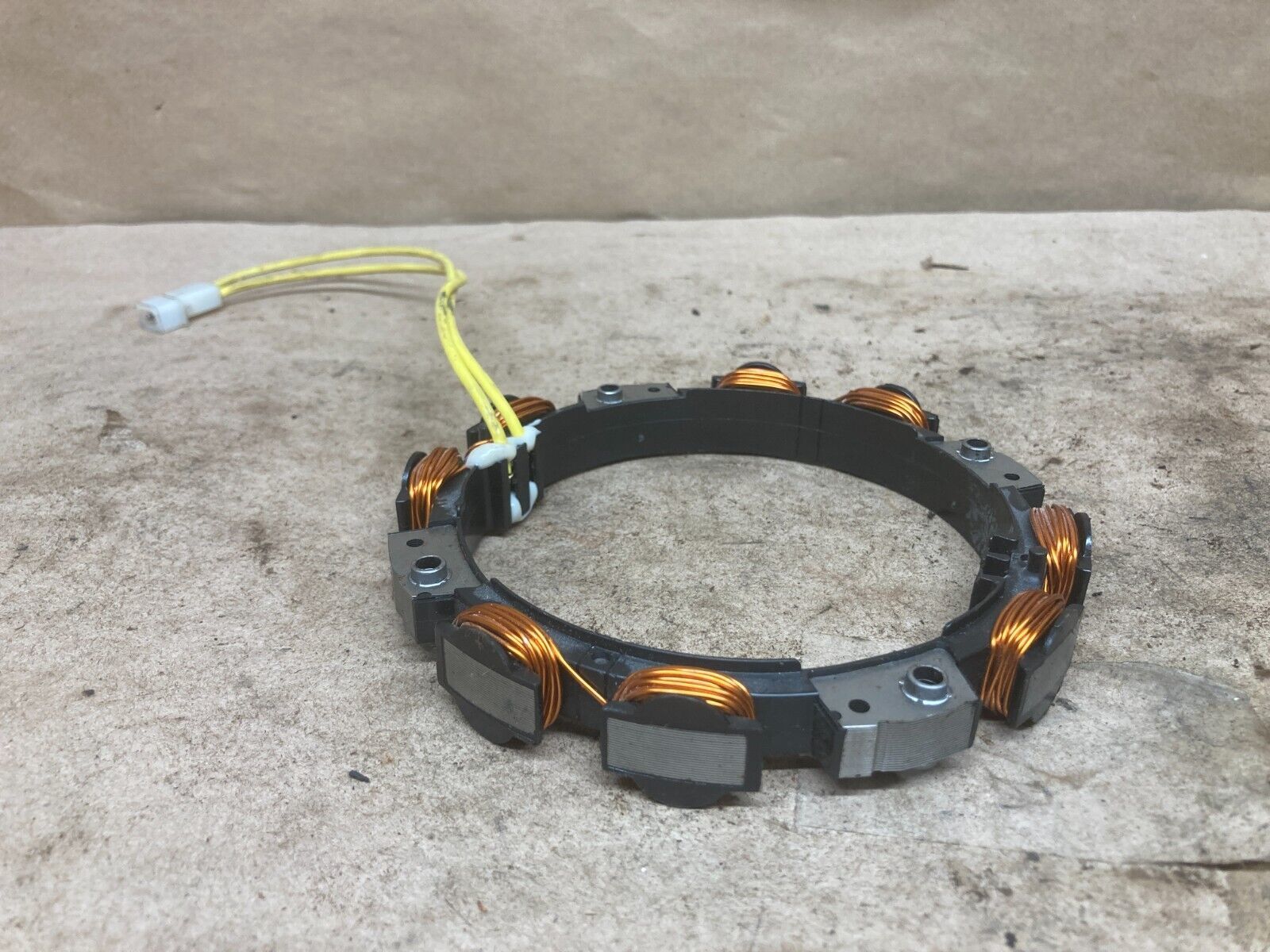 592831 Alternator From Briggs & Stratton Intek V-Twin Engine 407777 ...