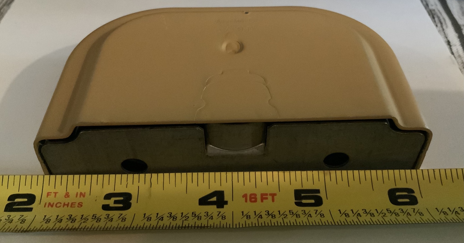 Wiremold CORNER BOX 5719D - Fasteners & Hardware