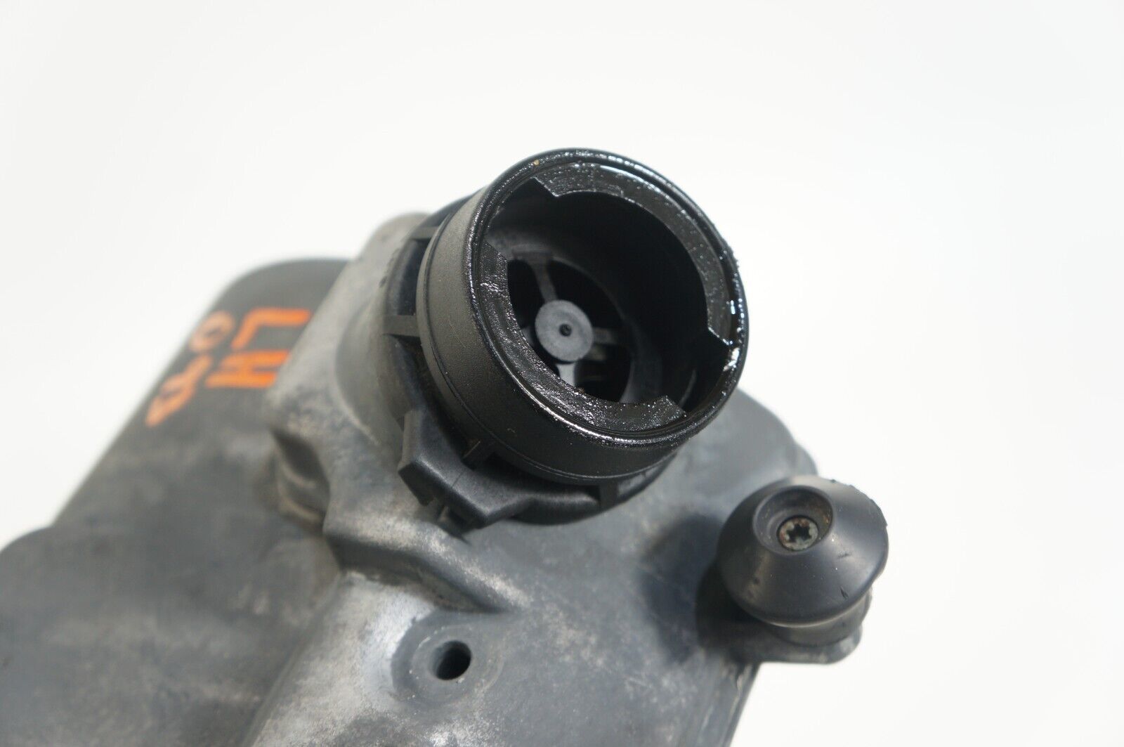 2004-2008 chrysler crossfire 3.2l v6 m112 left engine valve cover ...