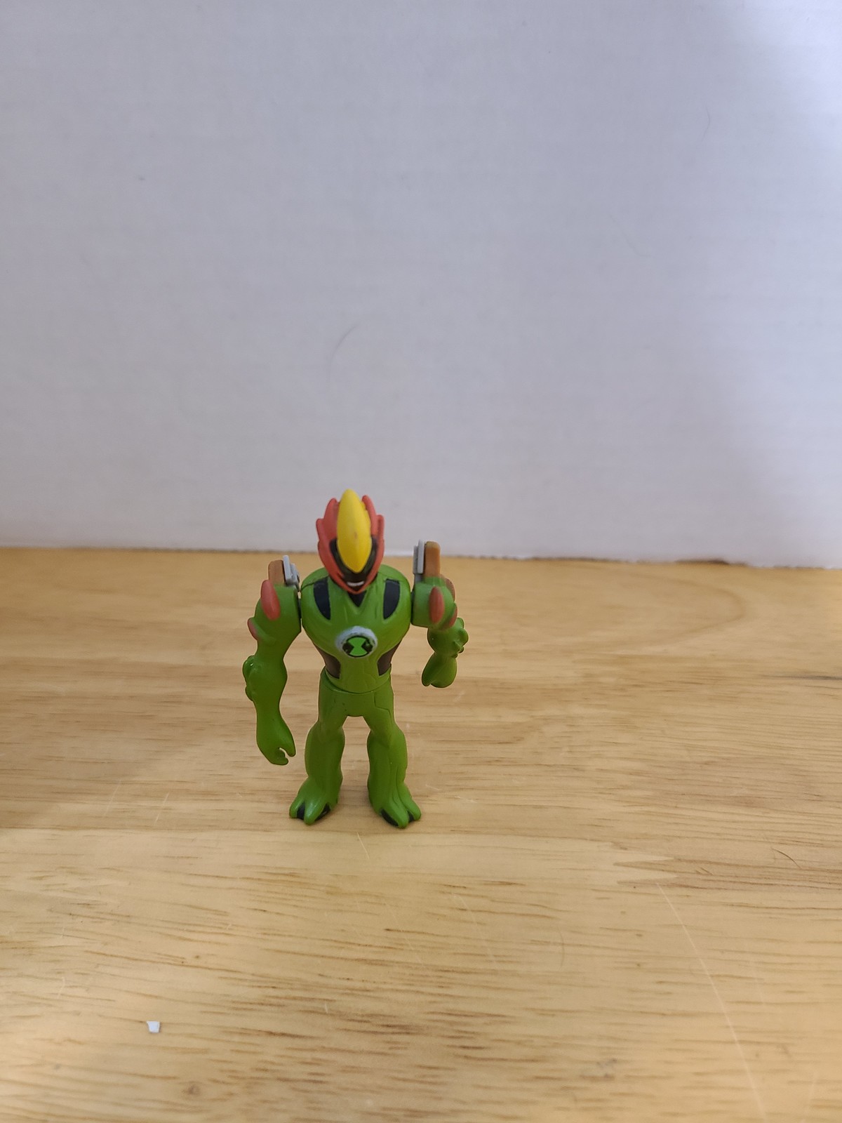 BEN 10 Alien Creation Chamber Build A Figure Bandai Swampfire Mini ...