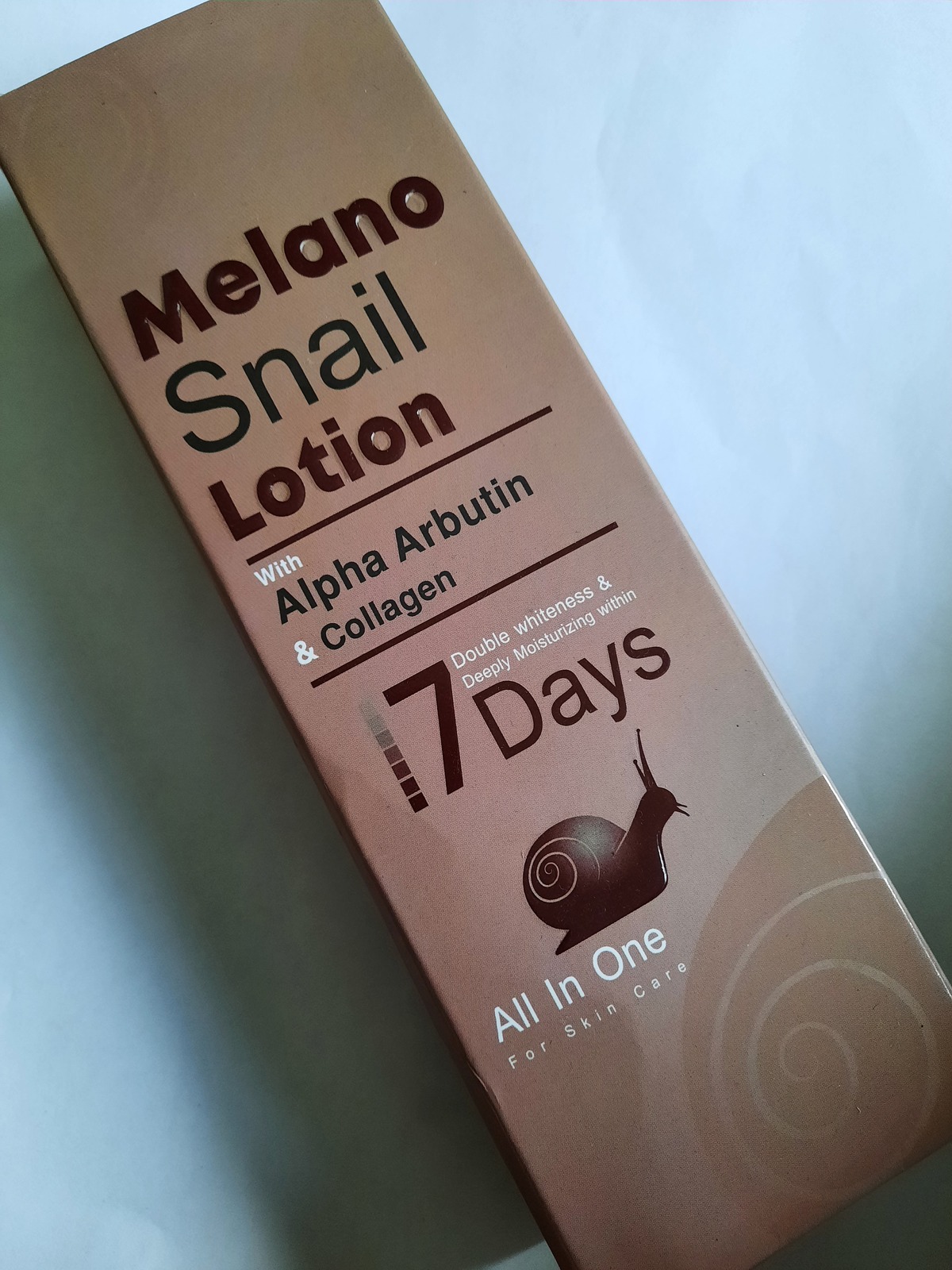 Melano snail lotion with Alpha arbutin & COLLAGEN.300ml - Lightening Cream