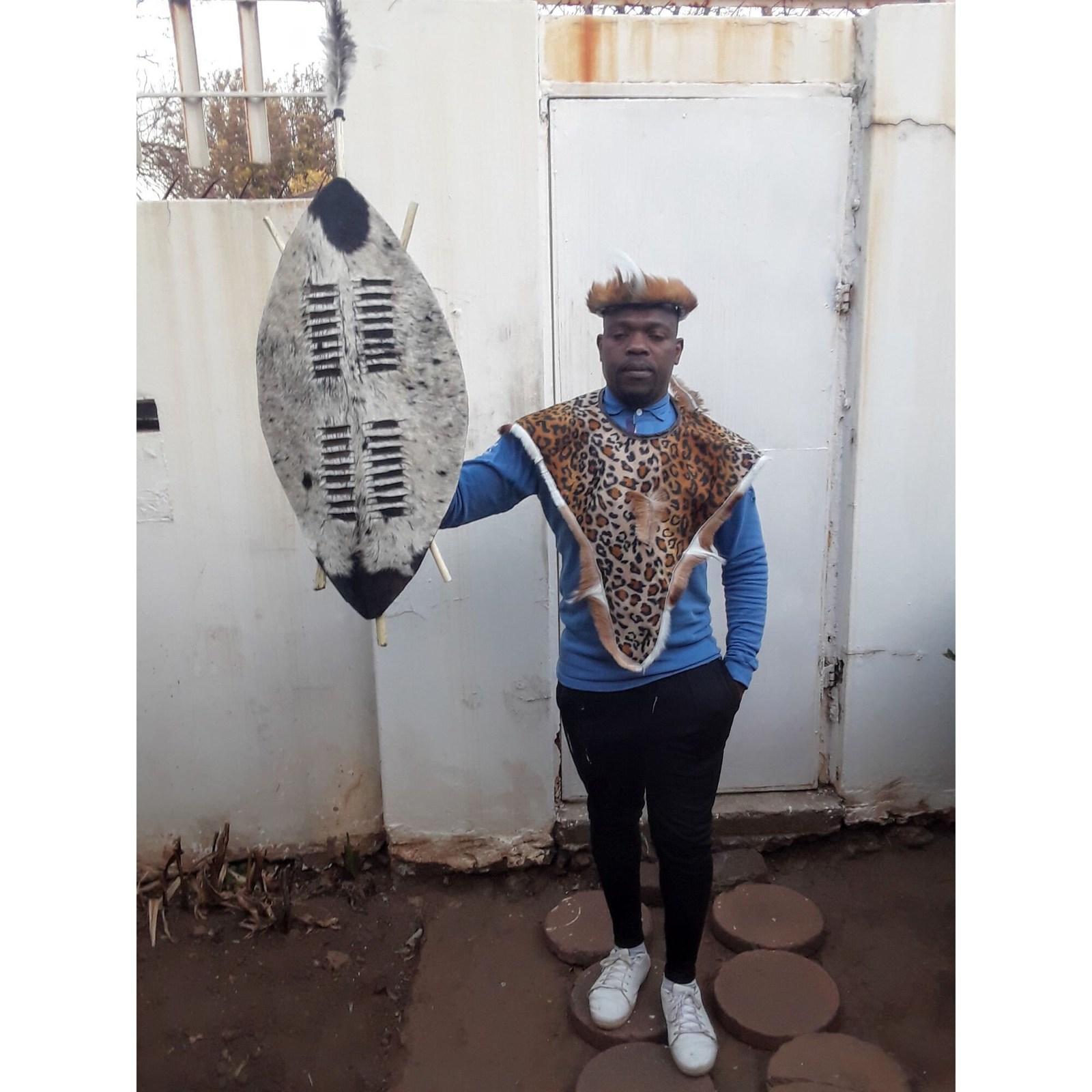 African Zulu Traditional Cultural Shield, African Warrior Hat, african ...