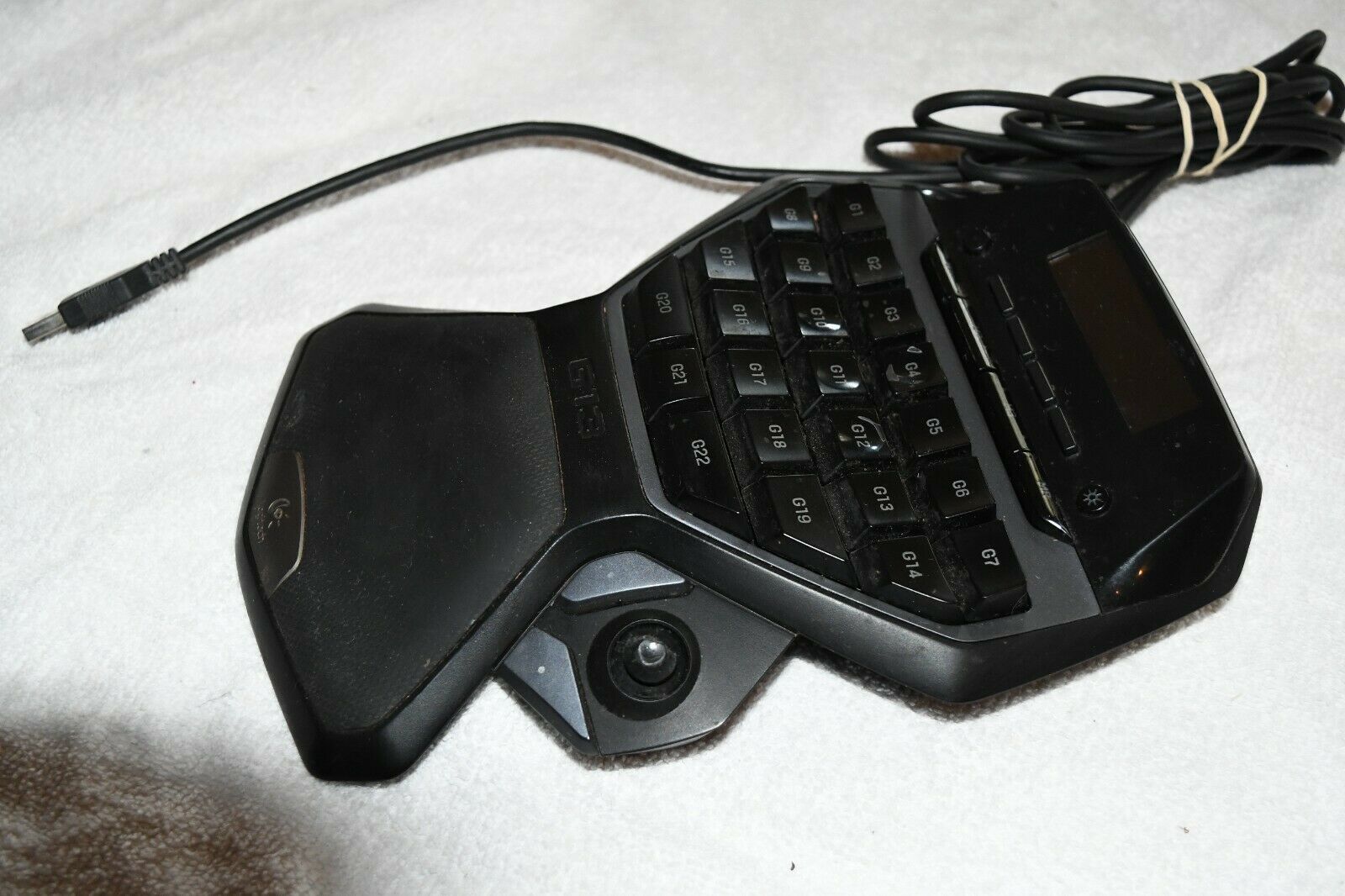 LOGITECH G13 RGB GAMING KEYPAD Y-U0002 - BLACK- OK SHAPE SEE PICS FIRST- w6 - Keyboards & Keypads