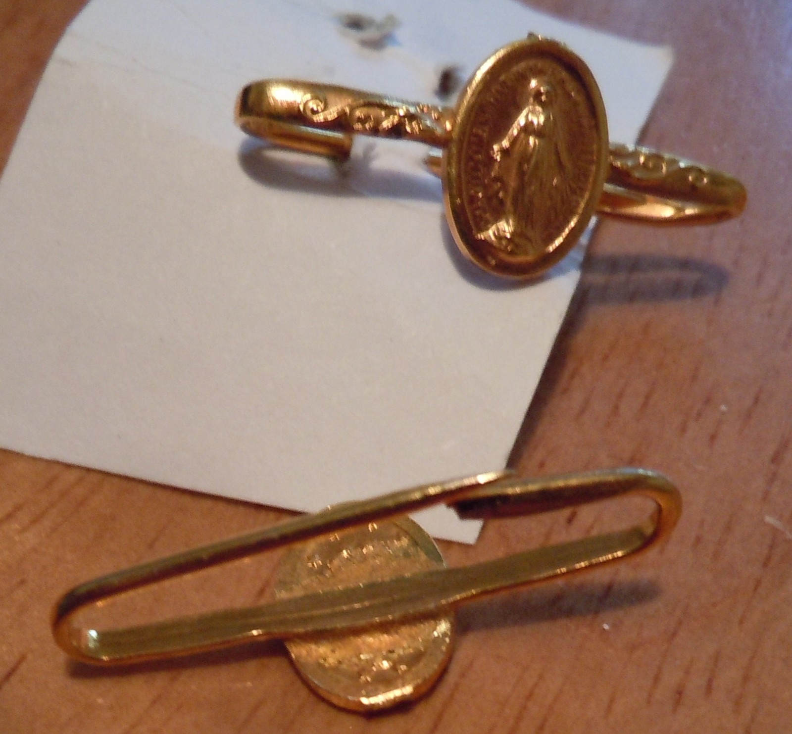 Vintage 2 Cathloic Pins & Jesus First Pin - Pendants & Pins