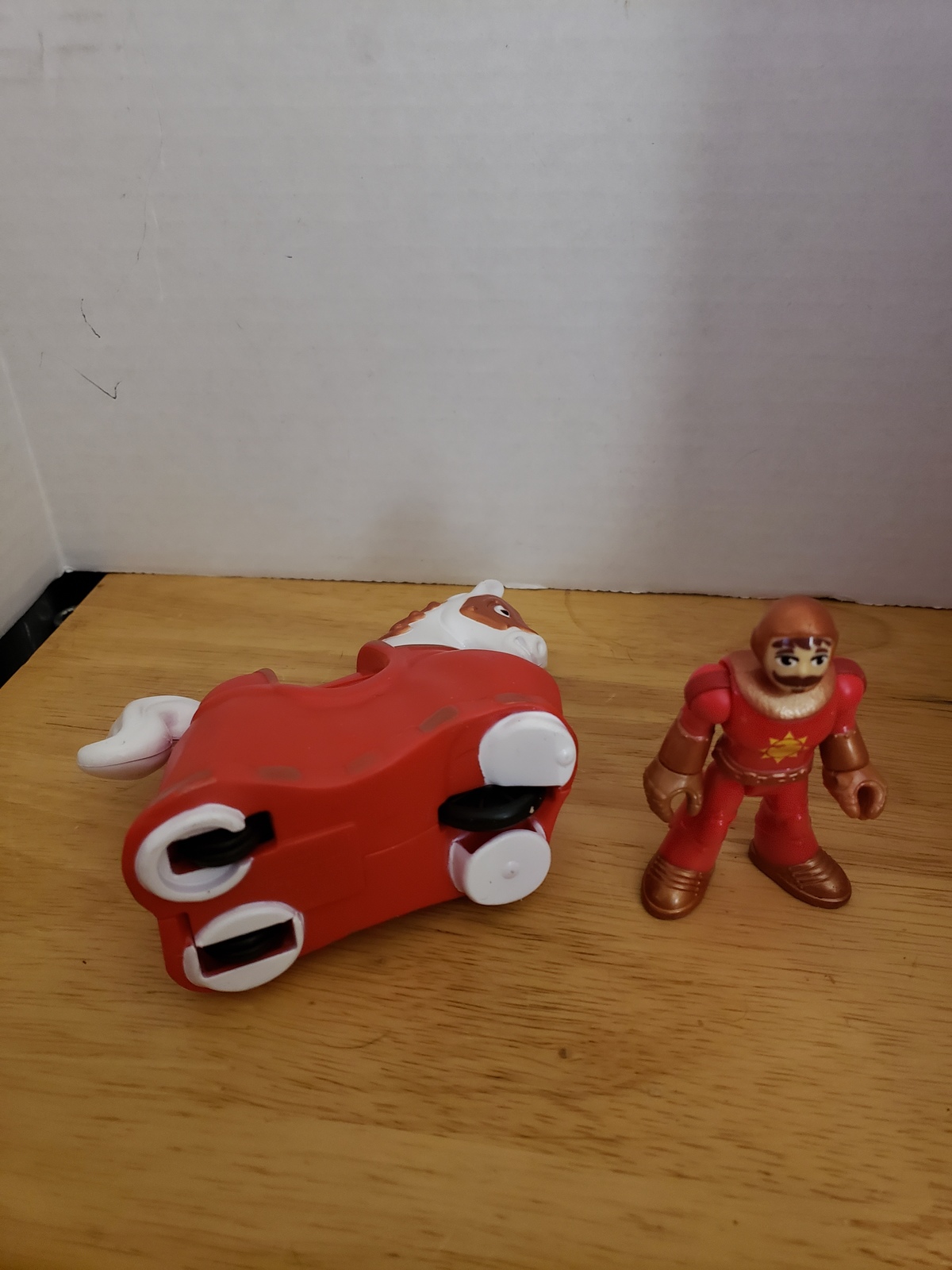 Fisher-Price Imaginext Red Jousting Pull Back and Go Horse and Red ...