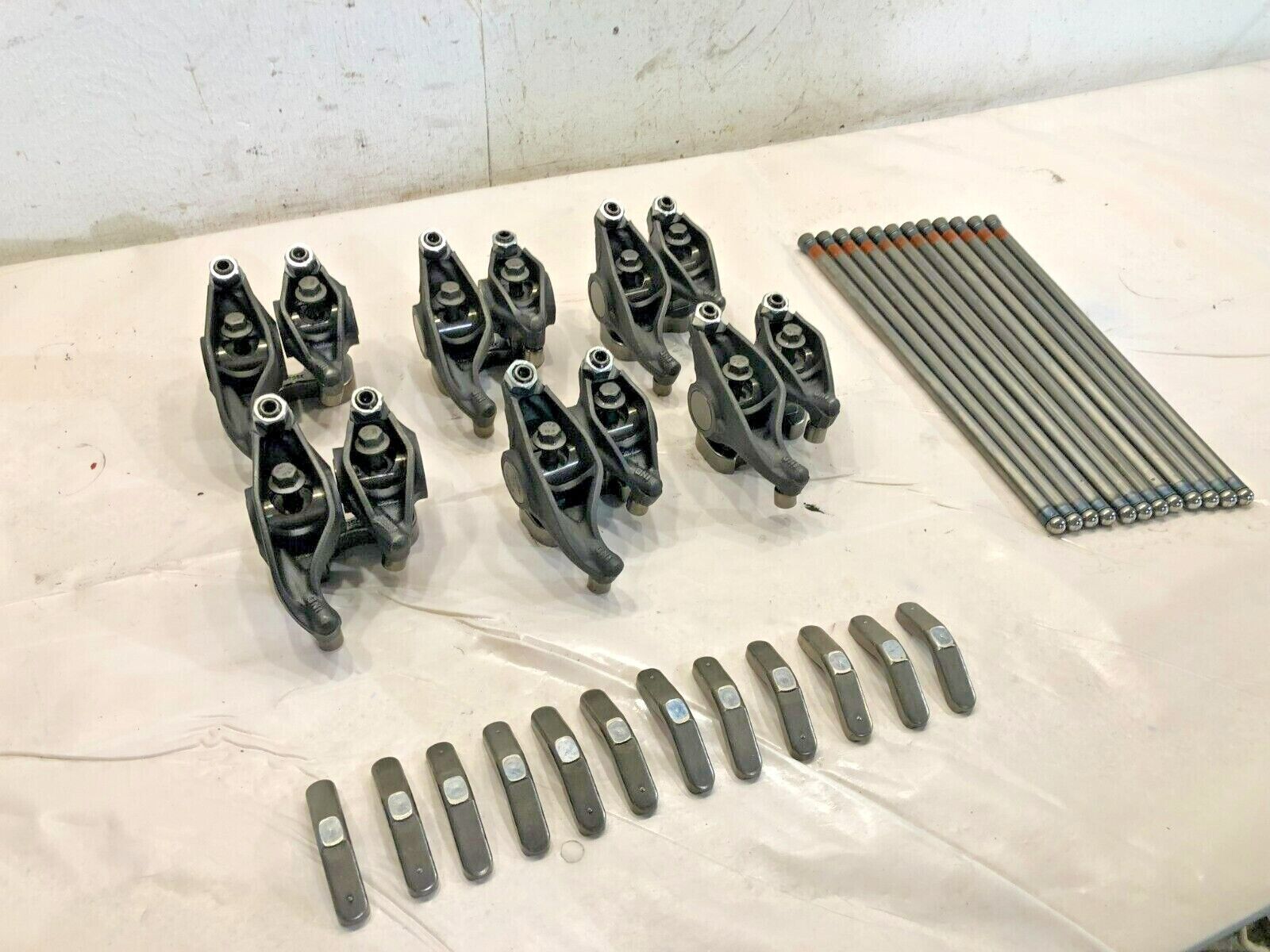 Cummins ISB 6.7L QSB Diesel Engine Rocker Arms with stands Assembly ...