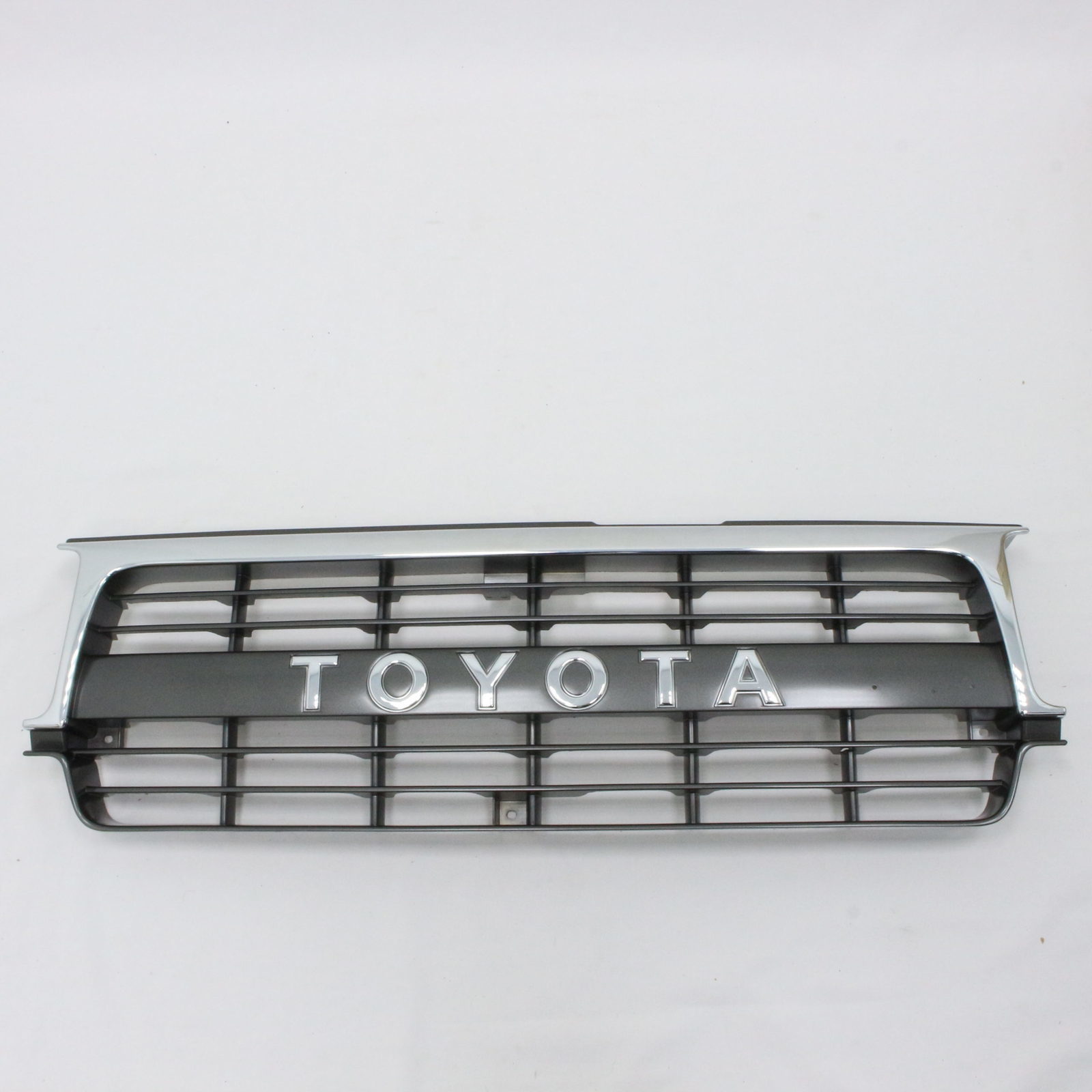 Toyota Land Cruiser 1991-94 FJ80 FZJ80 Front Radiator Grille 53111 ...
