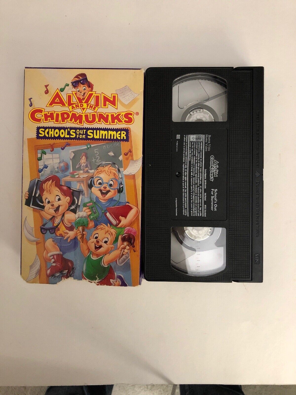 Disney-Alvin and the Chipmunks: Schools out for Summer VHS TESTED-RARE ...