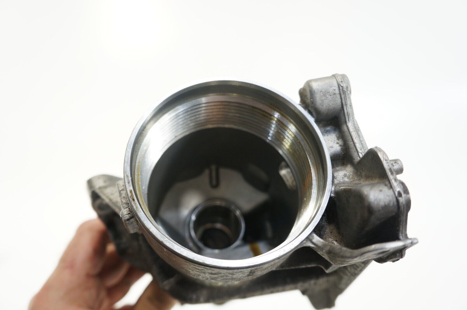 Mercedes W211 E350 CLS550 GL450 E550 Oil Filter Cooler Housing ...