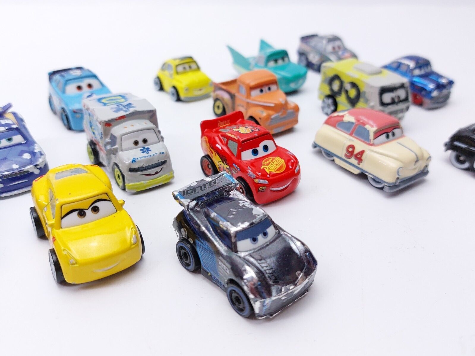 Disney Pixar Cars Arvy Dr. Damage Mini Micro lot Diecast 1.5" Metal - Action Figures