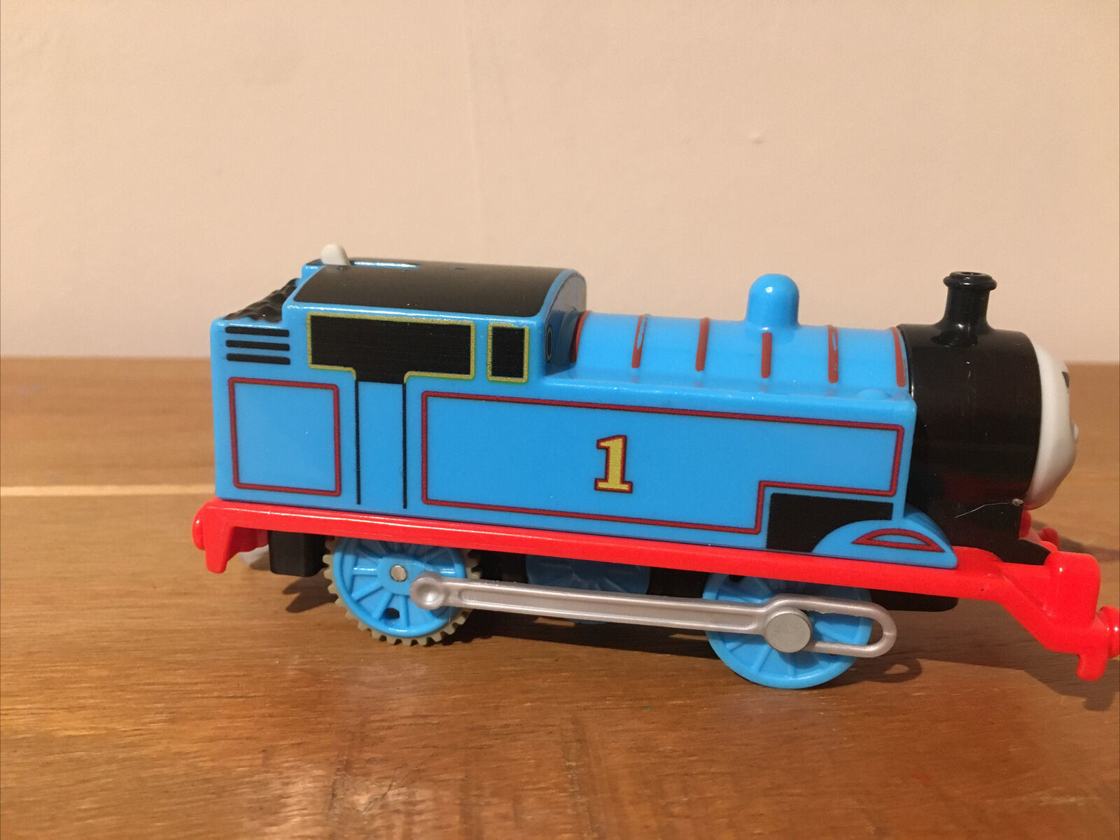 Thomas And Friends Motorized Thomas Train Blue # 1 - Action Figures