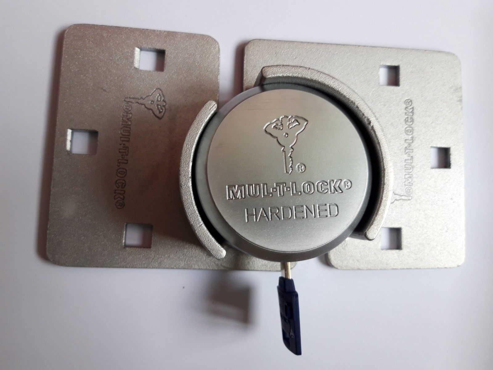 Mul-T-Lock TR 100 Hockey Puck High Security Round Padlock With Hasp ...