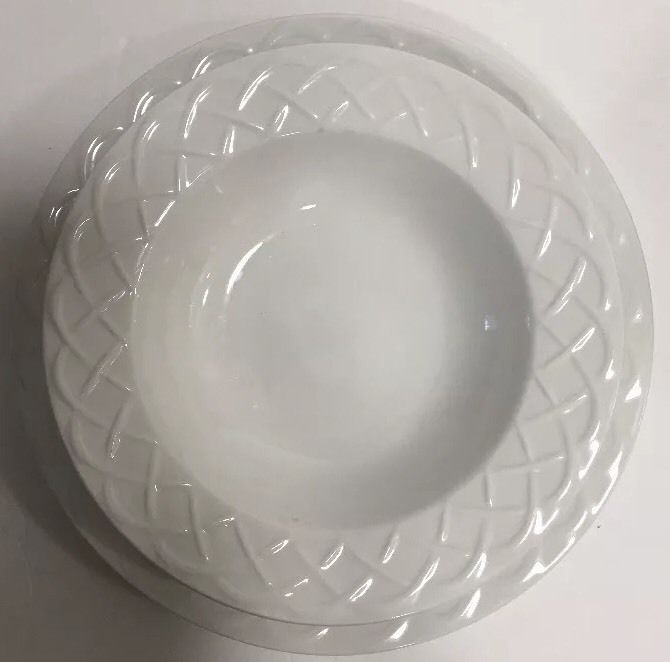 Oneida PICNIC Pattern 4 Rim Soup Bowls Dinnerware Set - Bowls