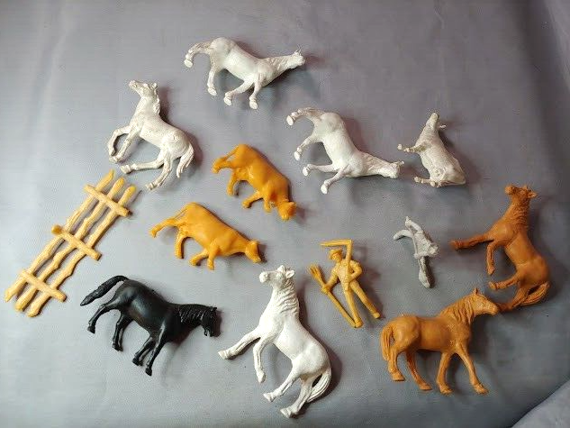 1950s Marx Farm Animals Livestock & Farmers Plastic Lot - Play Sets