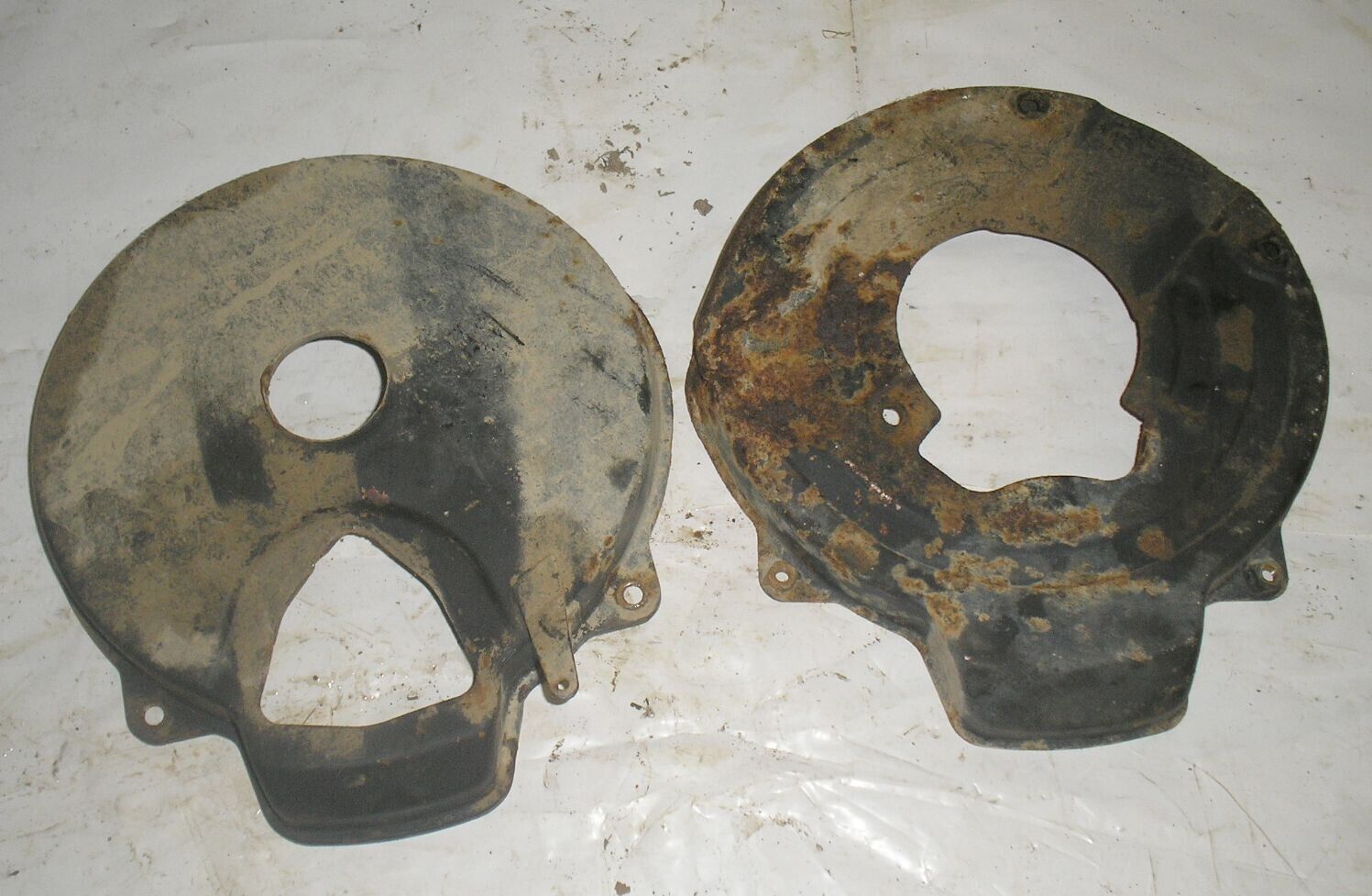 1985 Yamaha 225 DX Tri Moto 3 Wheeler Rear Brake Covers - Brake Covers