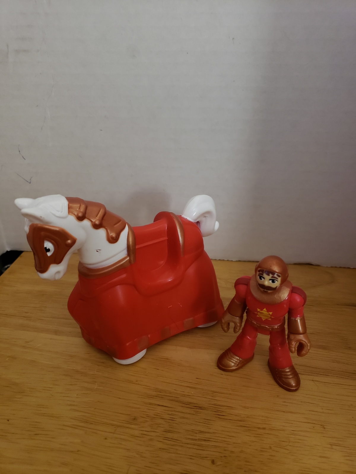 Fisher-Price Imaginext Red Jousting Pull Back and Go Horse and Red ...