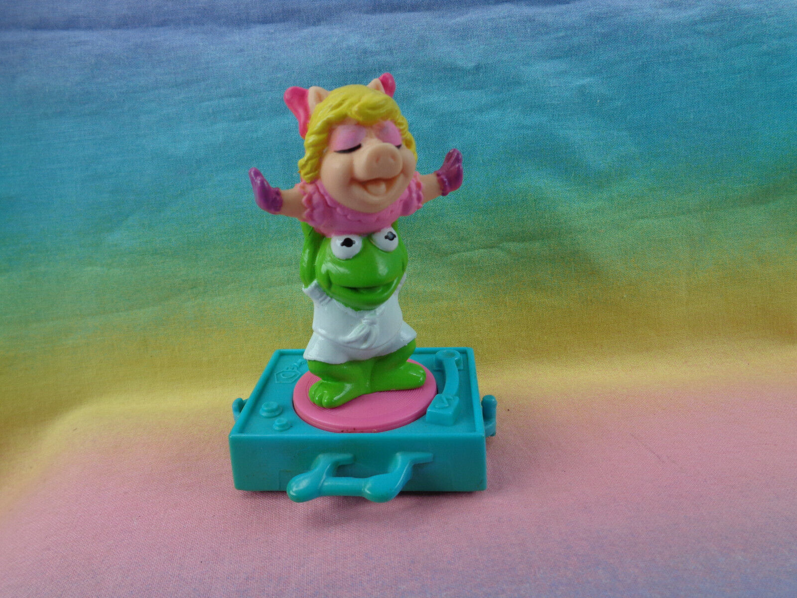 Vintage 1994 McDonald's Muppet Babies Kermit Miss Piggy Happy Birthday ...