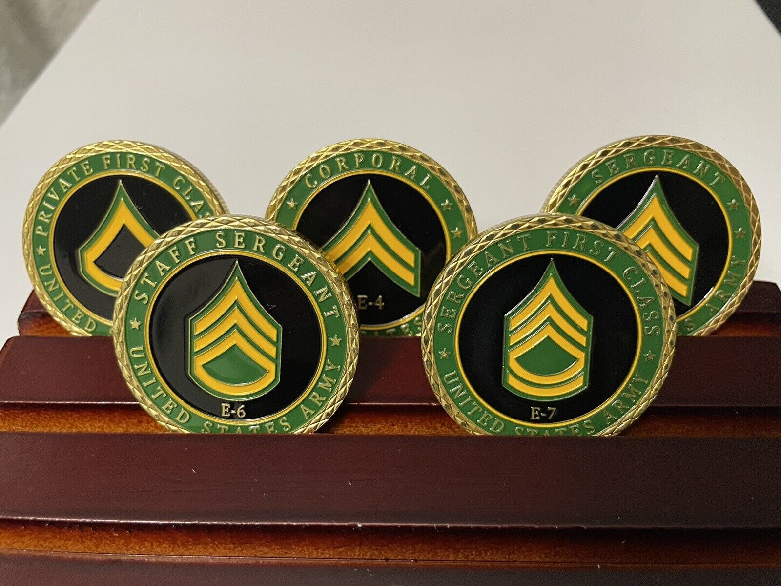 US ARMY - Rank Promotion Progress E-3 To E-7 With Challenge Coin Holder ...
