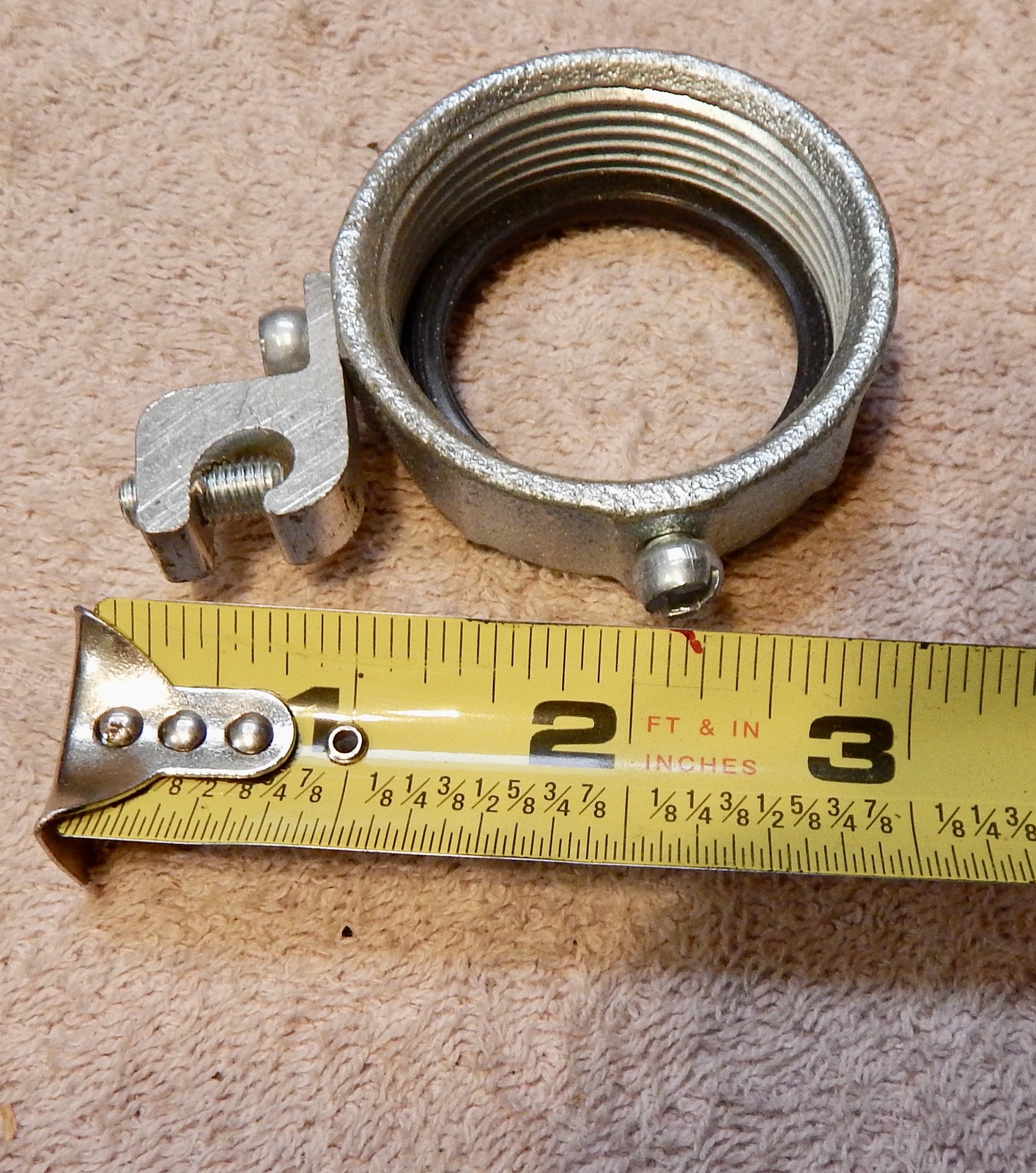 Conduit Grounding Bushing 1 1/2" Insul W/Lug 1 PC Clamp Screw Zinc NOS ...