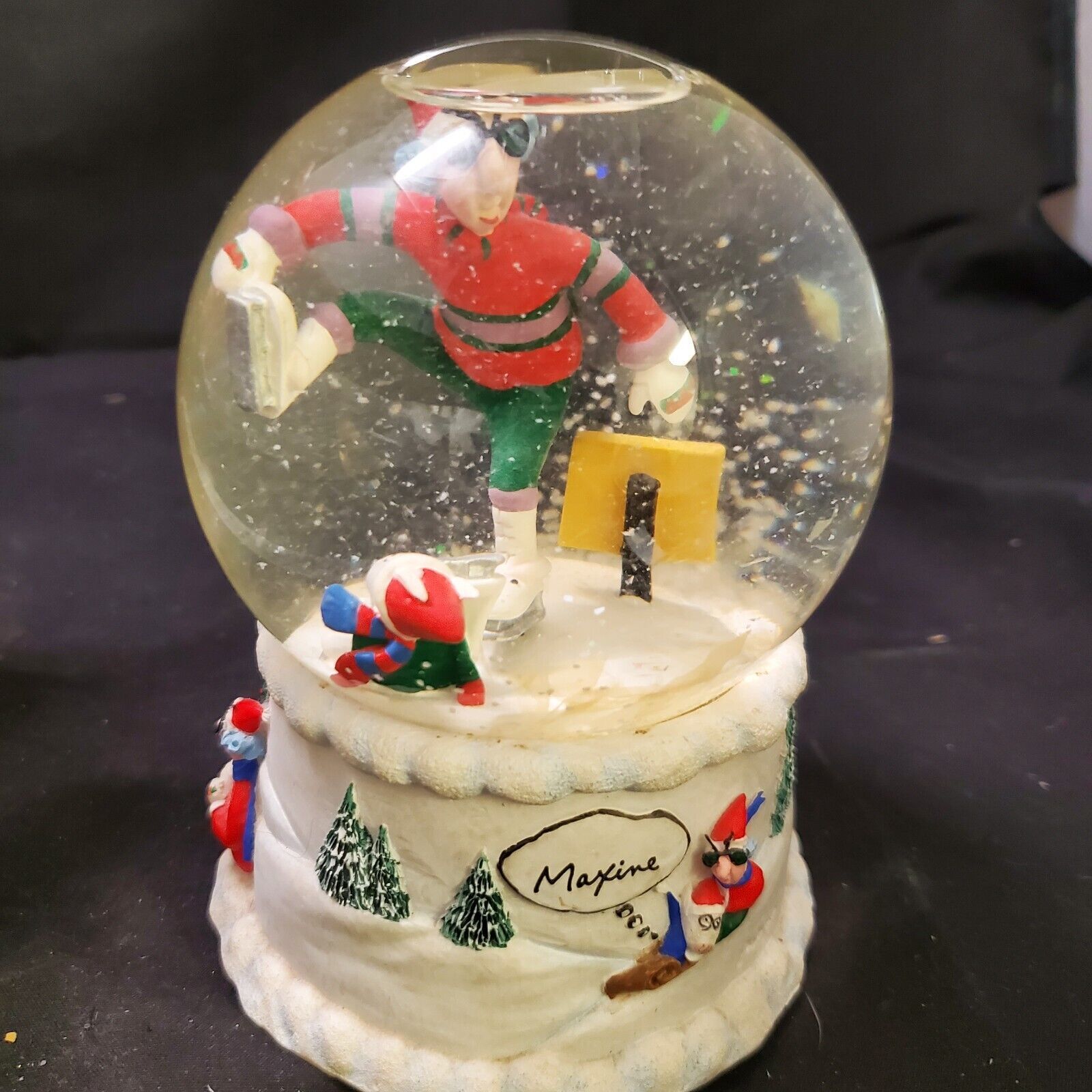 Hallmark Maxine Snow Globe "I'm Dreaming of a White Christmas" Spinning ...