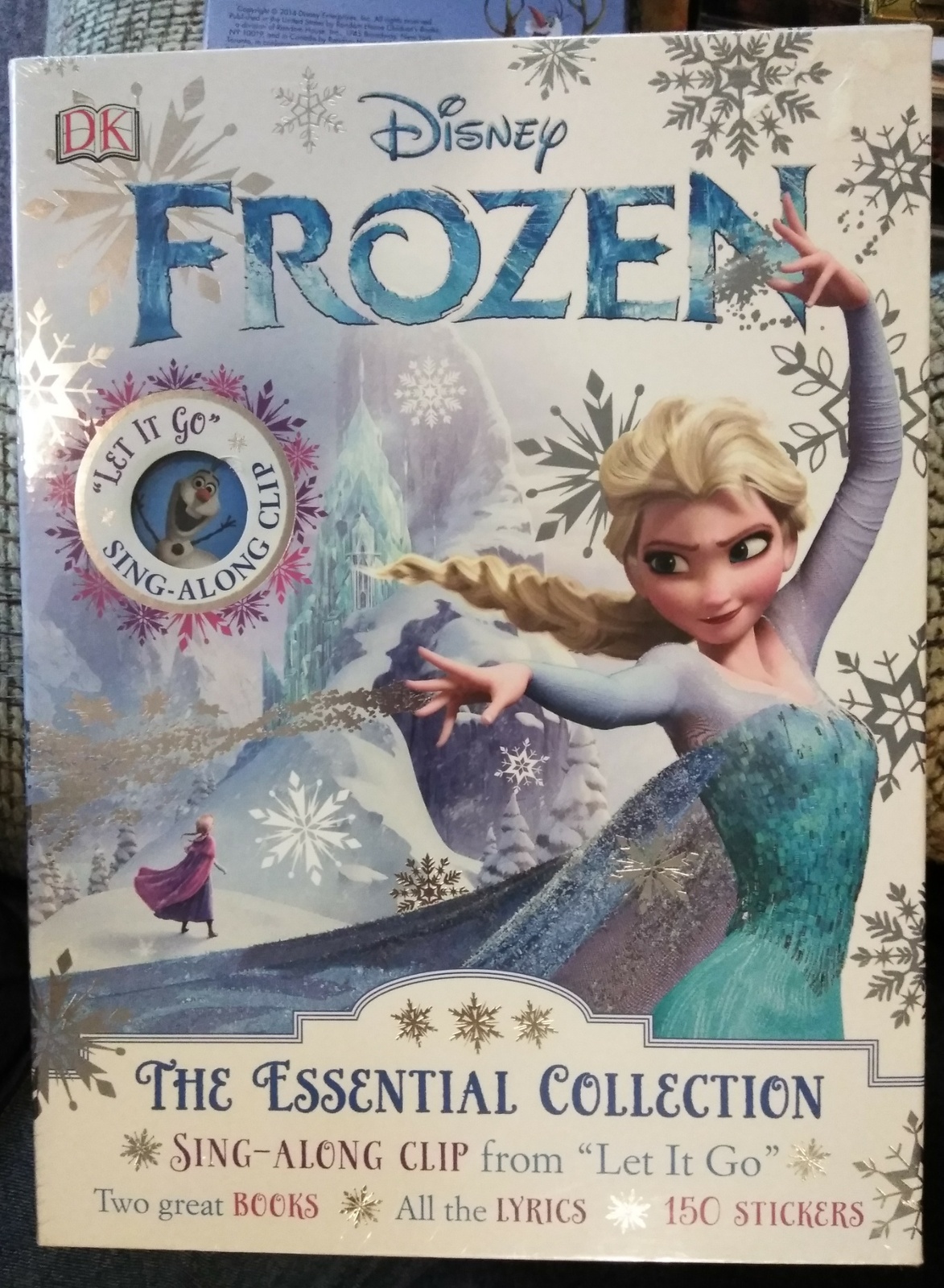 "Disney FROZEN The Essential Collection" NEW factory sealed. - Books