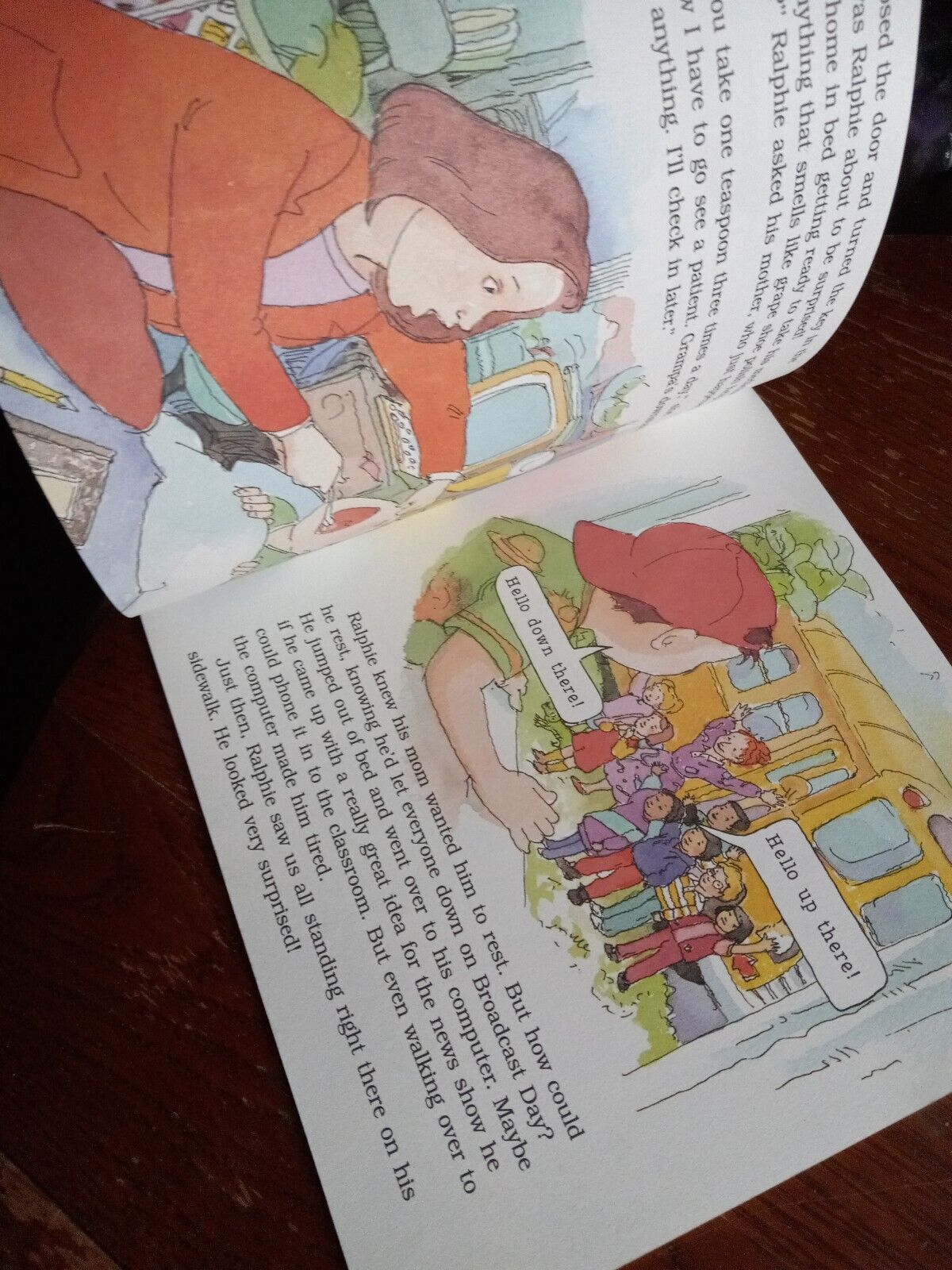 SCHOLASTIC The Magic School Bus VHS ANTS Pants + Book Inside Ralphie ...