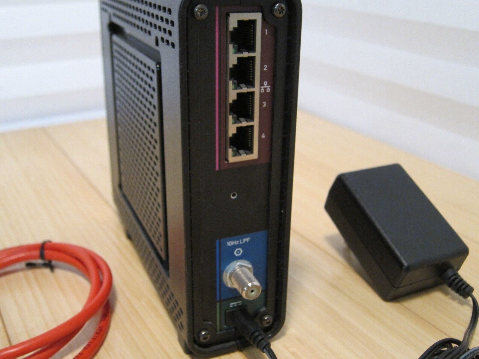 Motorola SBG6580 DOCSIS 3.0 Wireless Cable Modem Router Gateway Comcast ...