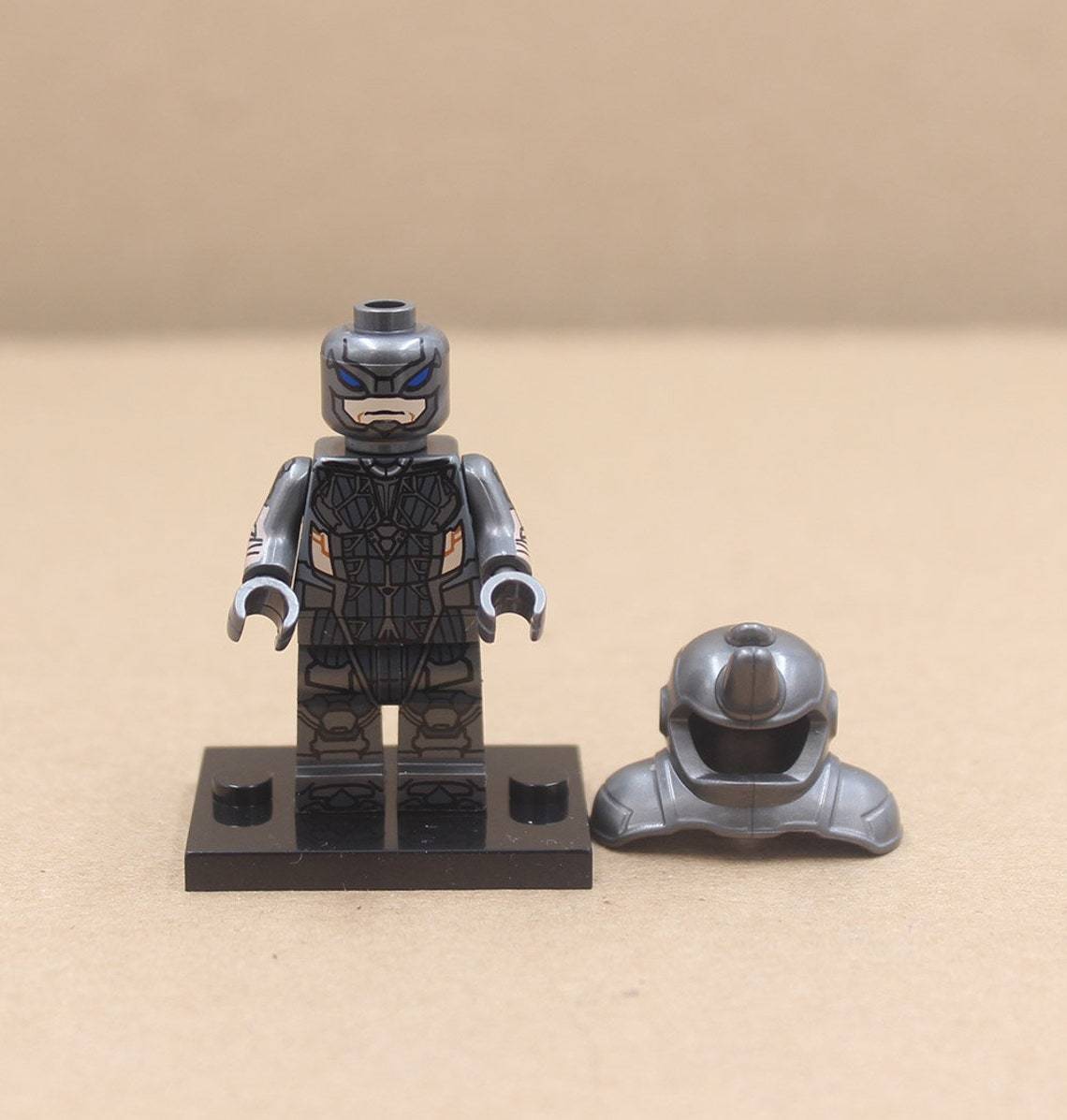 Prowler (Miles Morales) Spider-Man Minifigures Weapons and Accessories ...