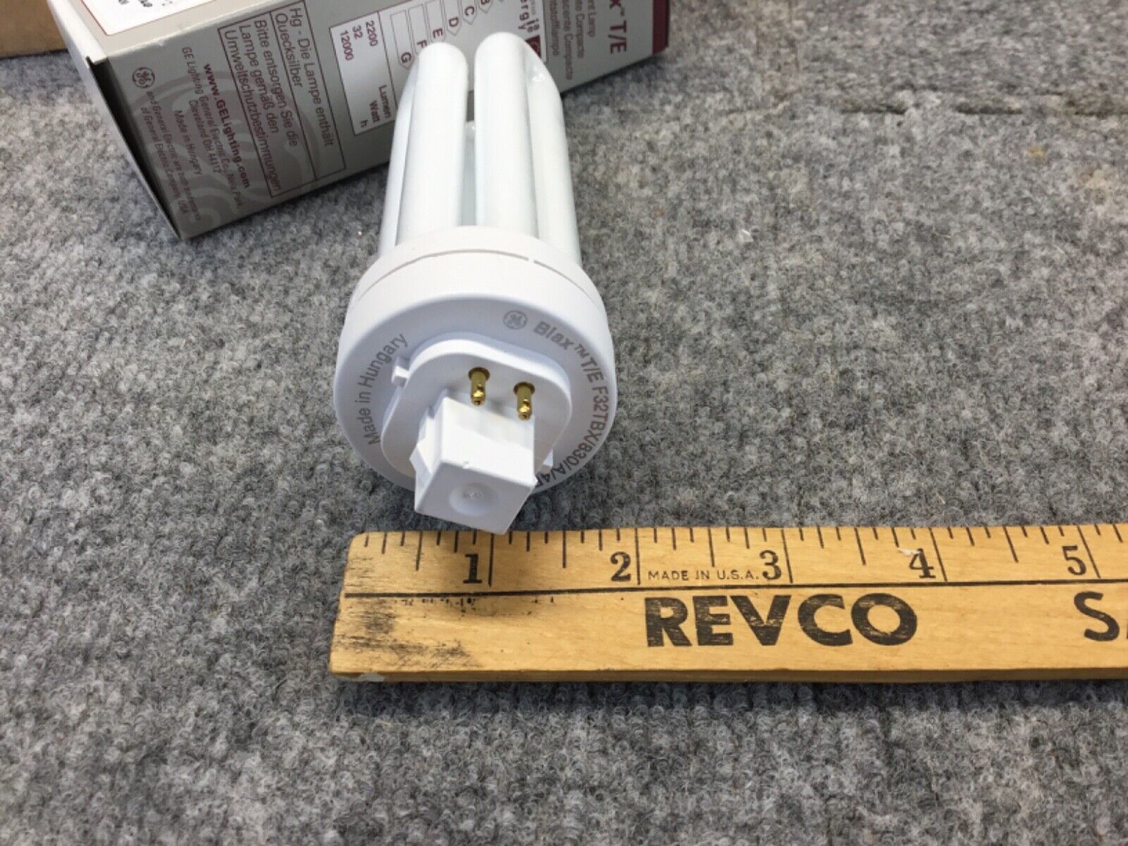 NEW GE Biax T/E 32W Compact Fluorescent Lamp F32TBX/830/A/4P/EOL -10 bulbs new - Light Bulbs