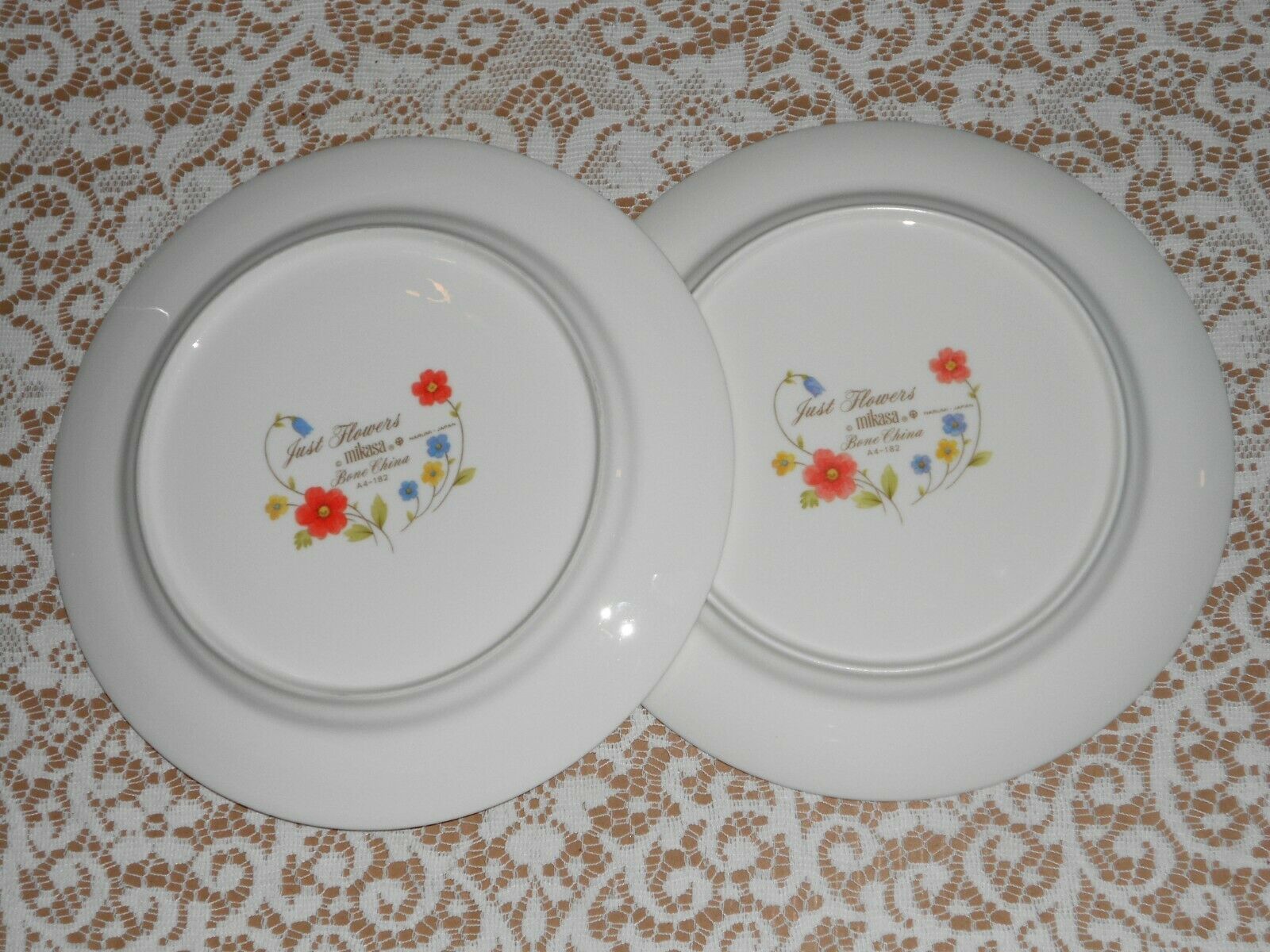 2 Mikasa Japan JUST FLOWERS Dinner Plates and 13 similar items