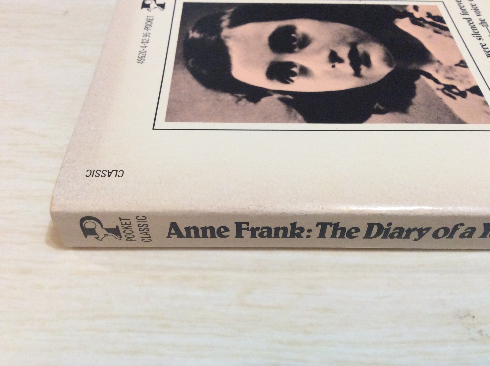 ANNE FRANK The Diary off a Young Girl - Softcover - New - Books