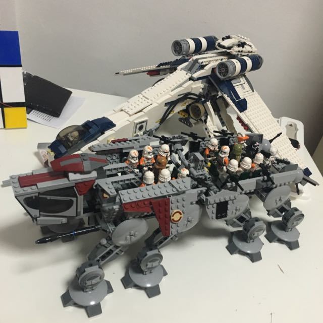 NEW Star Wars Republic Dropship with AT-OT Walker 10195 Building Blocks ...
