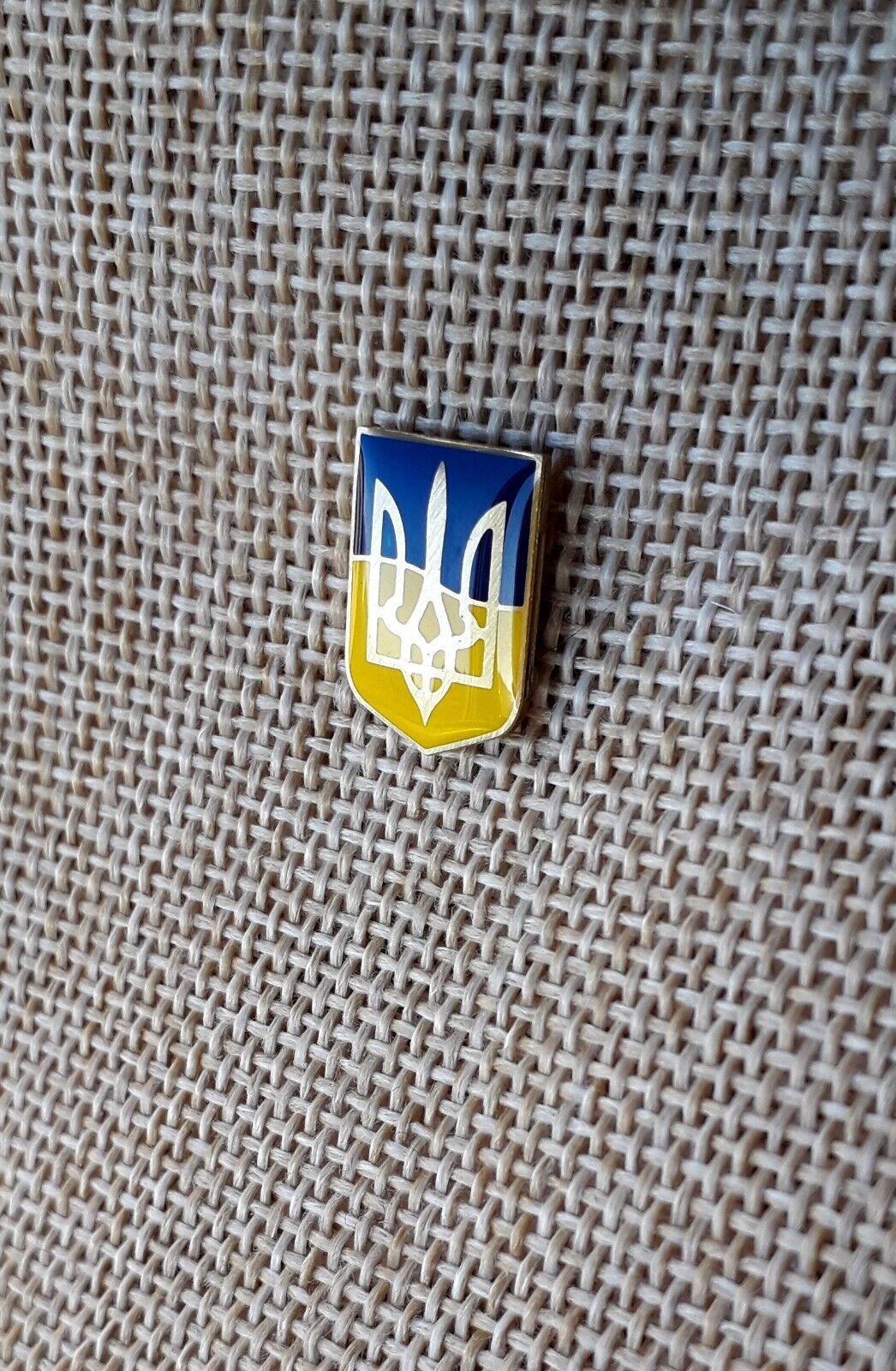 Ukrainian Pin Blue and Yellow Coat of Arms Trident Metal badge Support ...