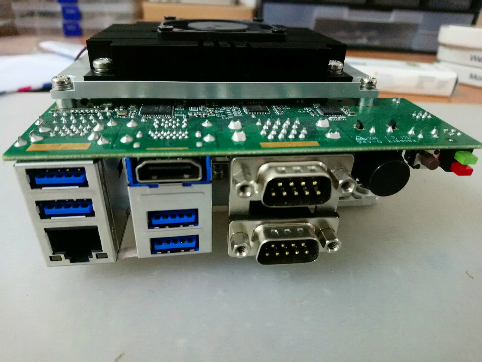 Axiomtek Pico880 E38H880102 Pico-Itx industrial PC core i7 with I/Oboard AX93276 - Desktops ...