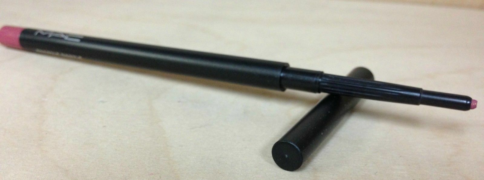 MAC Fine Point Lip Liner in Frazzle Dazzle - u/b - Discontinued Color ...