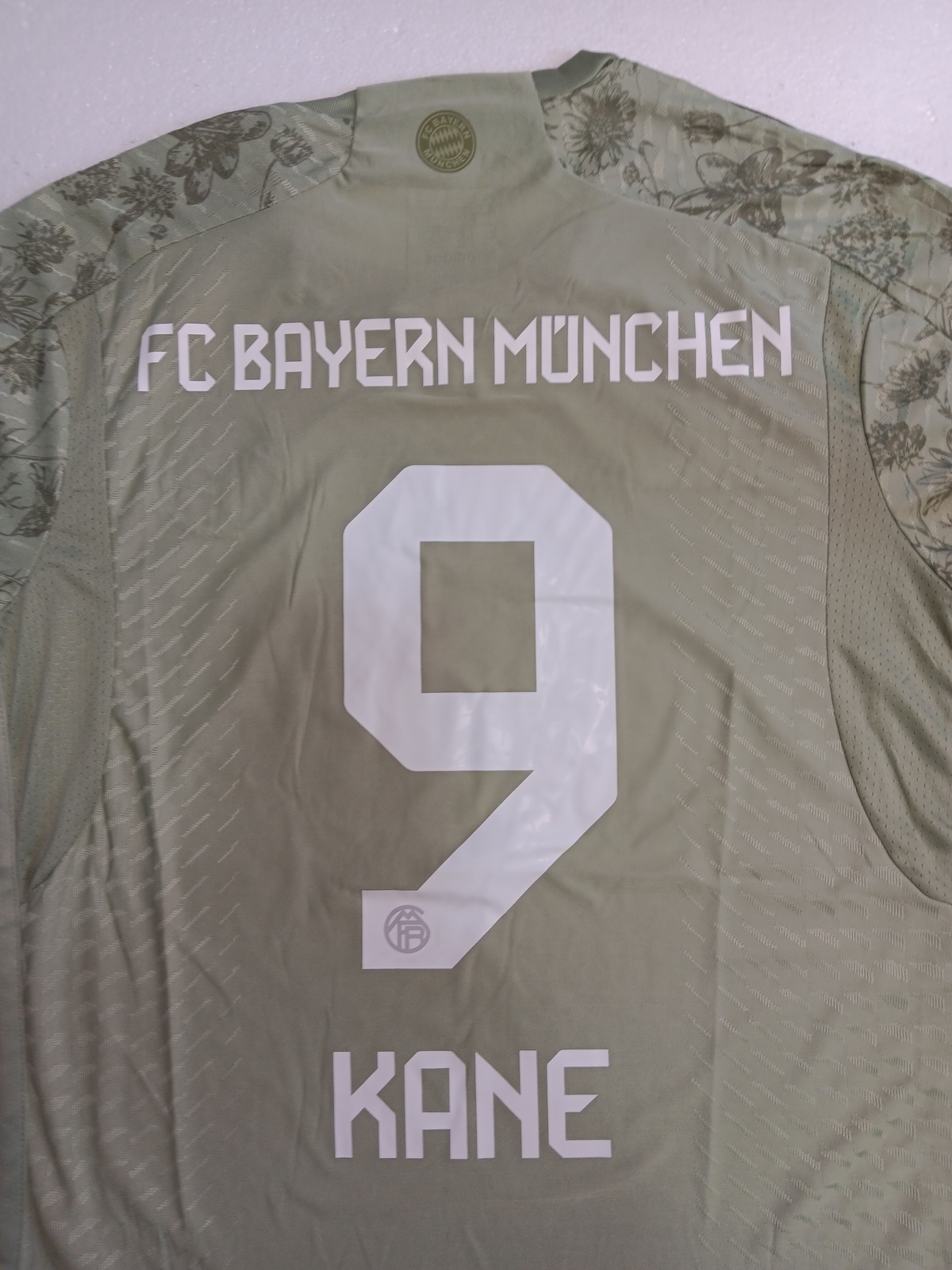 Harry Kane #9 FC Bayern Munich Oktoberfest Match Slim Soccer Jersey ...