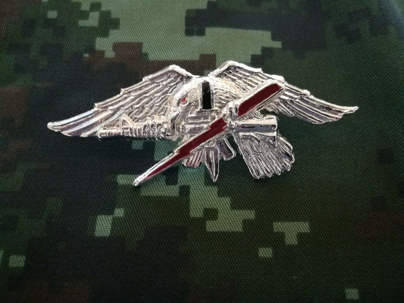 Royal Thailand Police Special Force NSB. Commando Badge Pin Rare - Pins