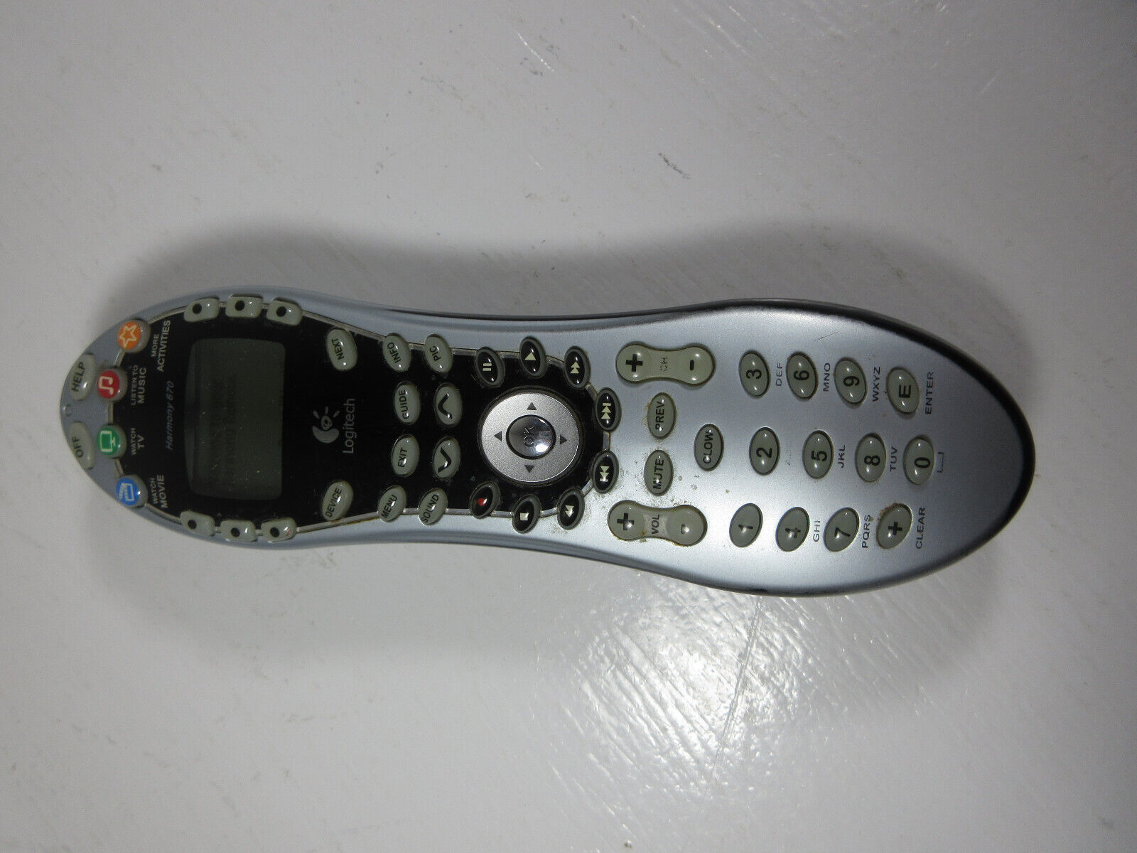Logitech Harmony 670 Universal Programmable Remote Control w/ Software ...