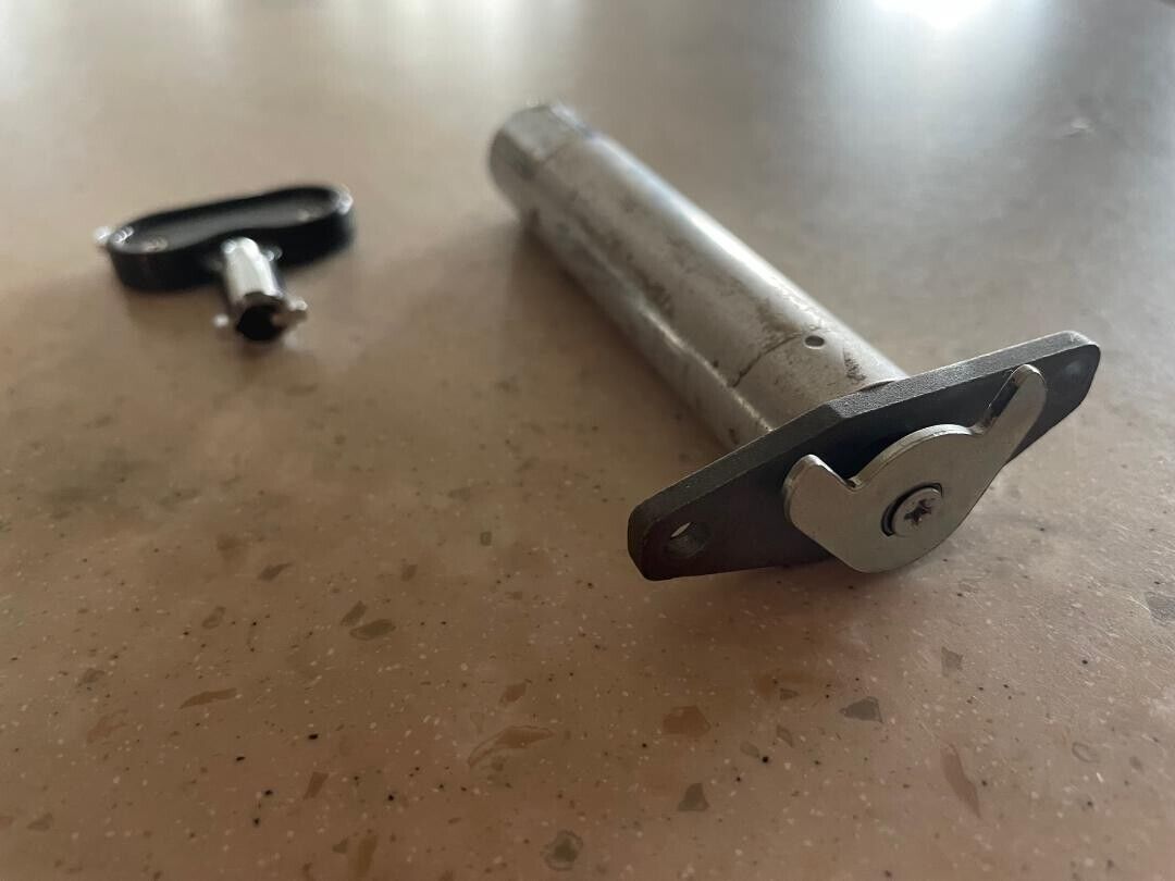 OEM PACHISLO Slot Machine Door Lock / Key 3-5/8" P Hook - Parts ...