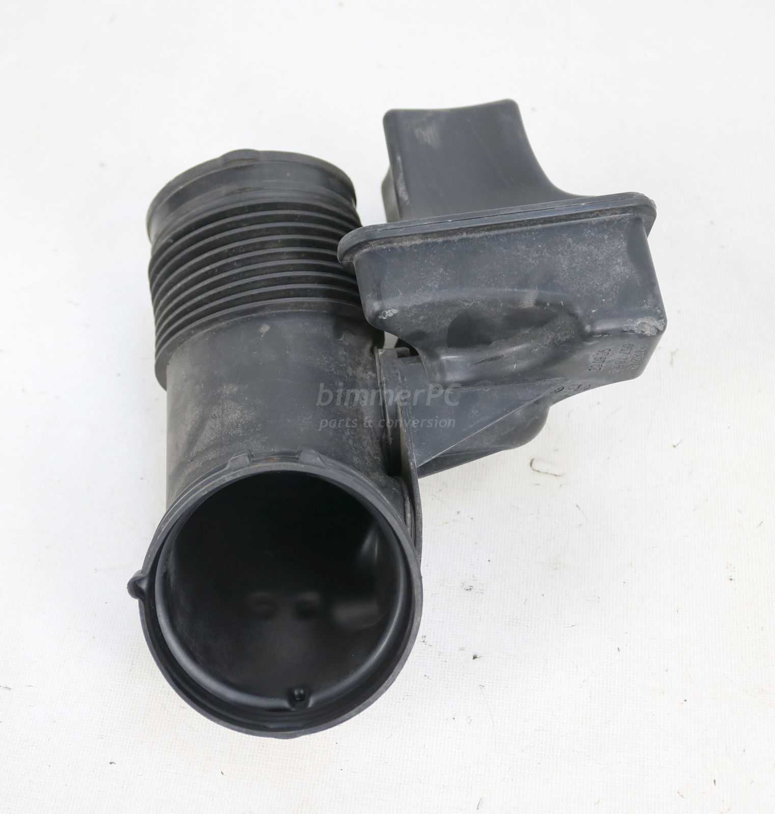 BMW N52 Intake Air Duct Rubber Boot w Resonator E90 E92 E82 E93 2006 ...